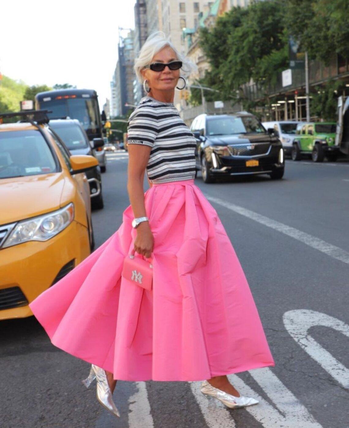 Looks rosa, maquiagem rosa, cabelo rosa: A revolução rosa