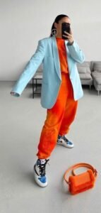 Conheça as Cores que combinam com azul - confira looks