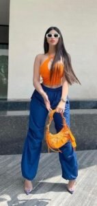Conheça as Cores que combinam com azul - confira looks
